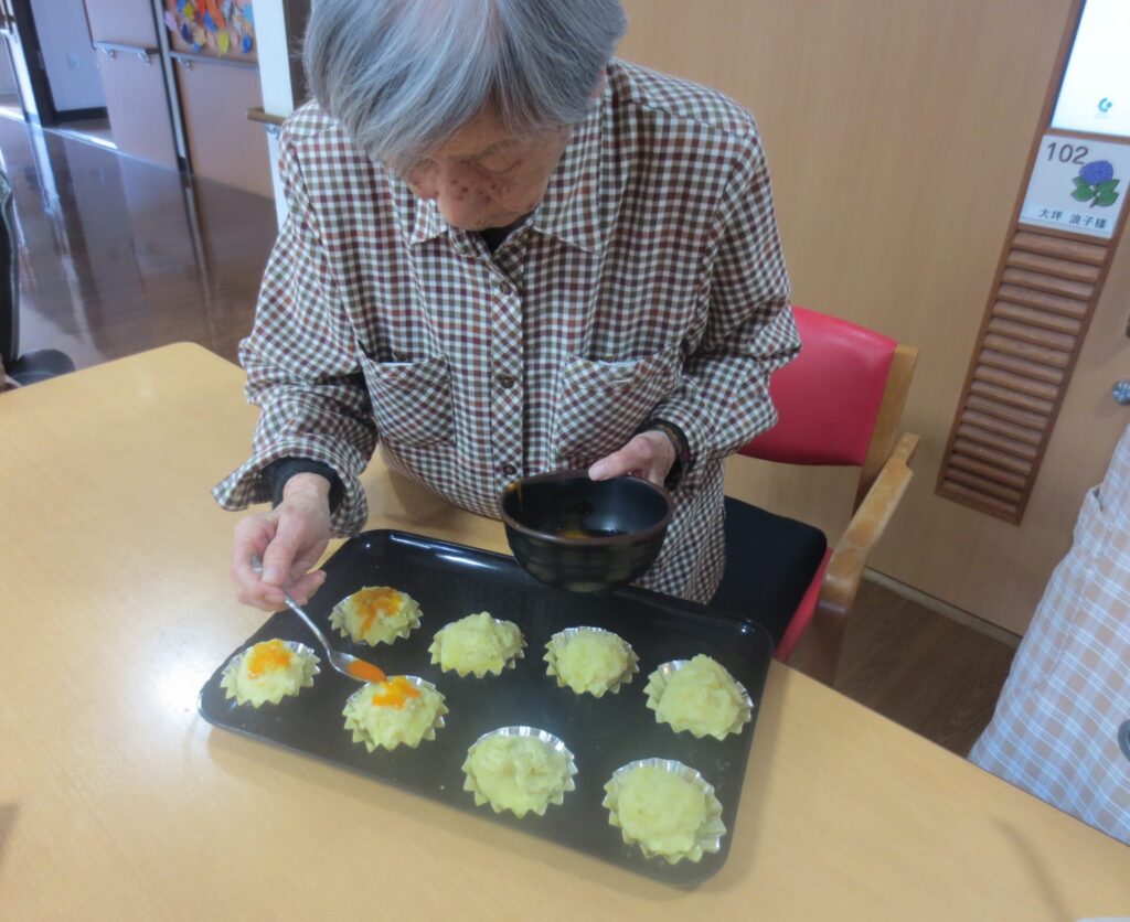 おやつ作り（R5/11/13 食事サービス） | 社会福祉法人こもれび会 けやき荘